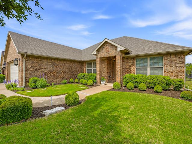 House with garden