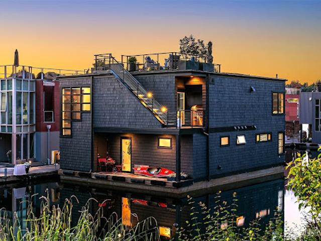 Contemporary house with terrace