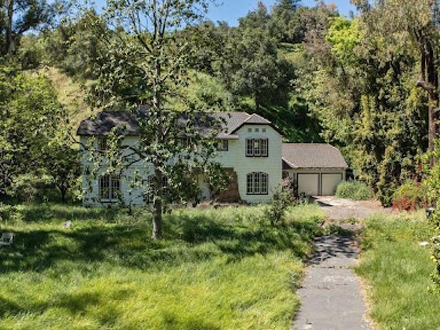 House with garden