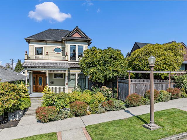 House with garden
