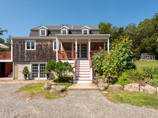 House with garden