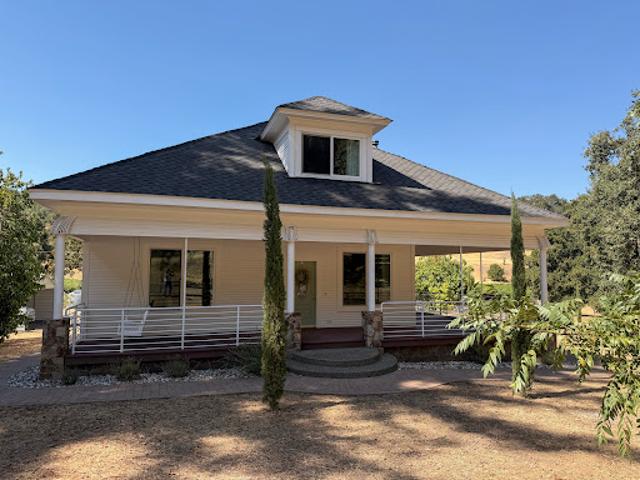 House with garden