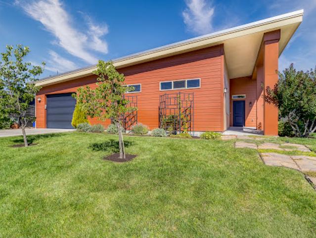 House with garden