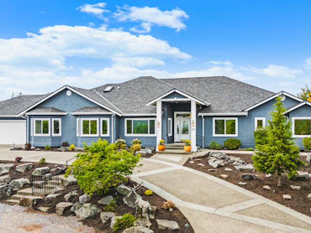 House with garden