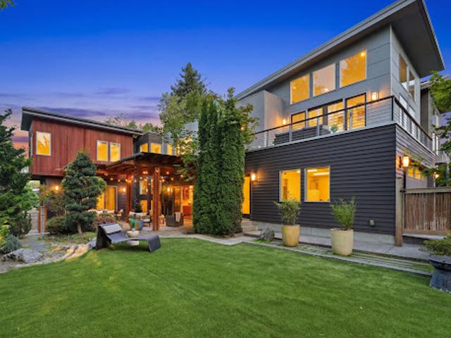 House with garden
