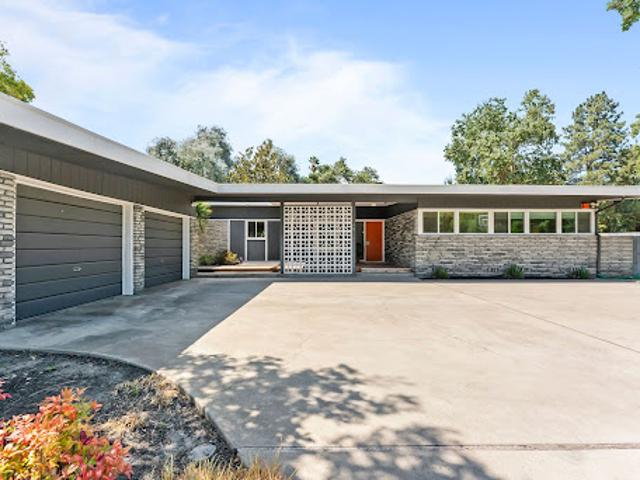 House with garden
