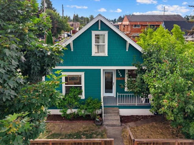 House with garden