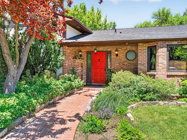 House with garden