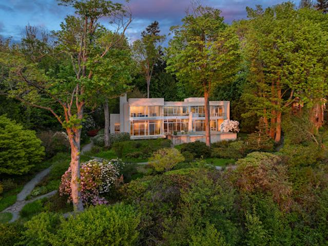 House with garden