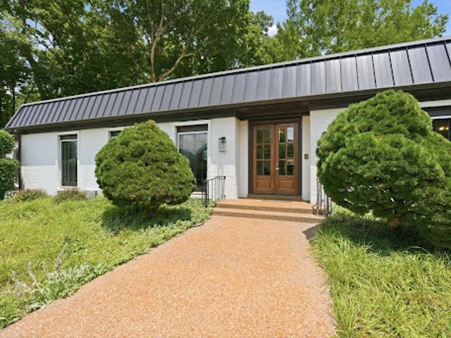 House with garden