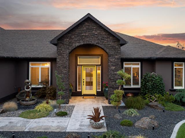 House with garden