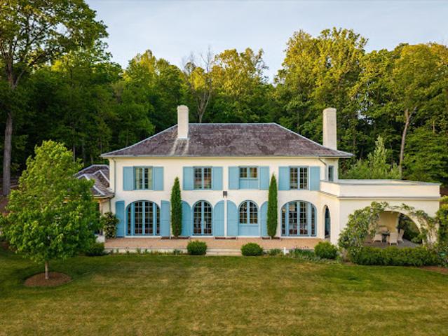 House with garden and terrace