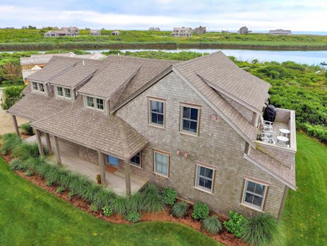House with garden and terrace