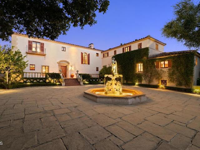 House with garden and terrace