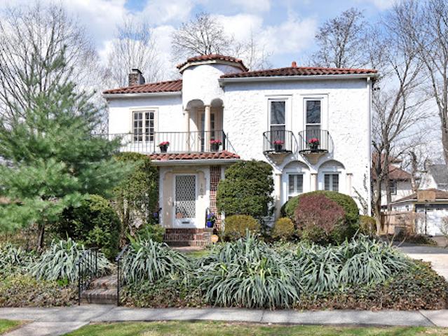 House with garden and terrace