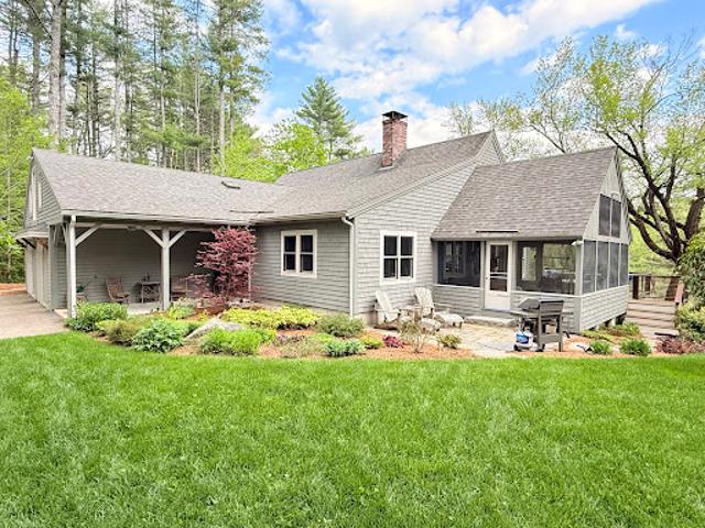 House with garden and terrace