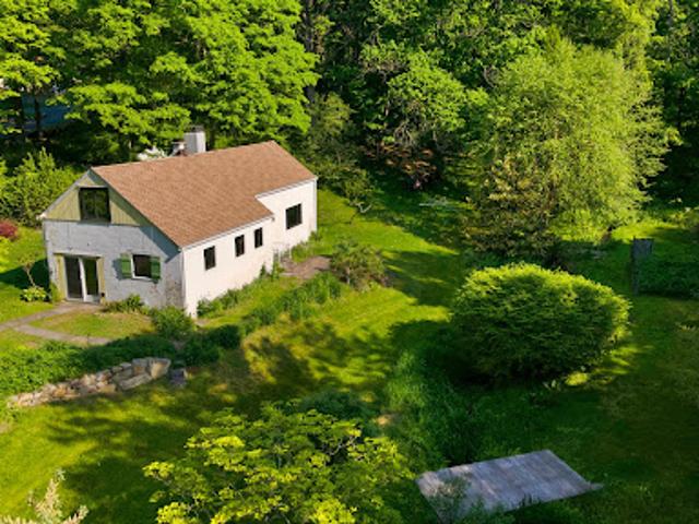 House with garden and terrace