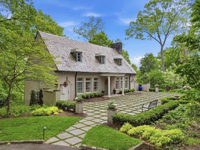 House with garden and terrace