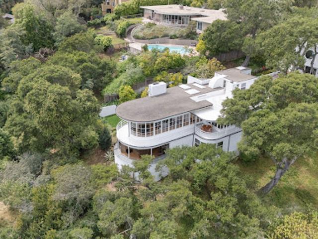 House with garden and terrace