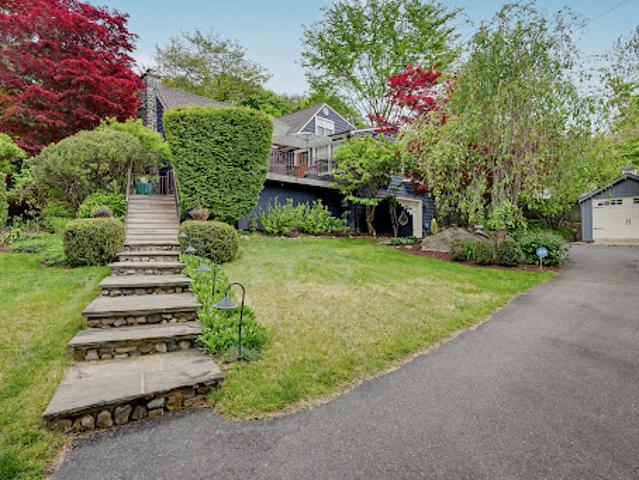 House with garden and terrace