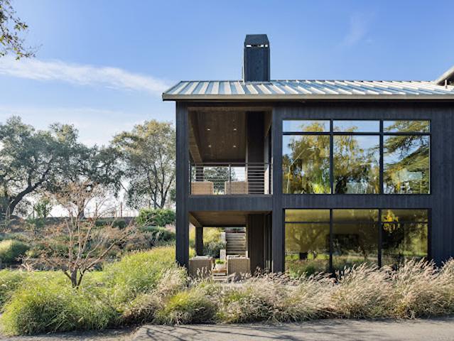 House with garden and terrace