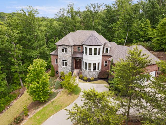House with garden and terrace