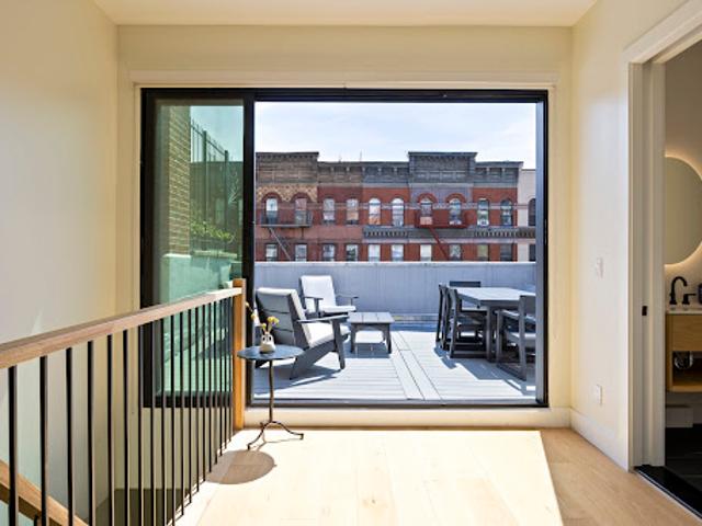House with garden and terrace