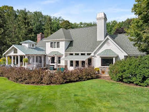 House with Garden and Terrace