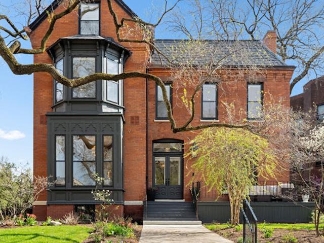 House with garden and terrace