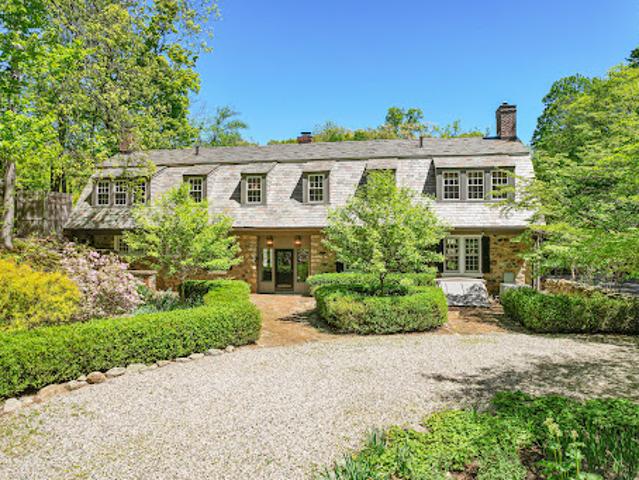 House with garden and terrace