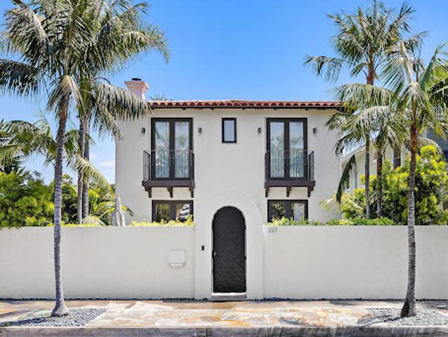 House with garden and terrace