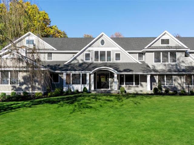 House with garden and terrace