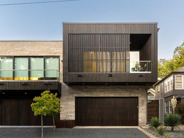 House with garden and terrace