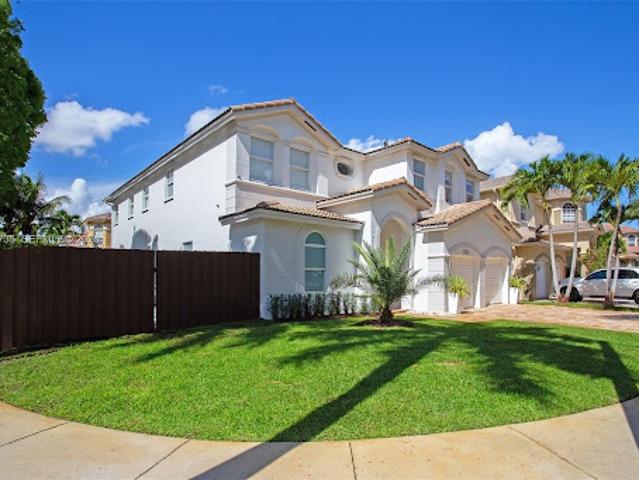 House with pool