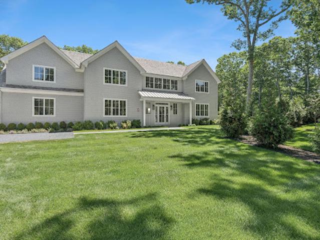 House with pool