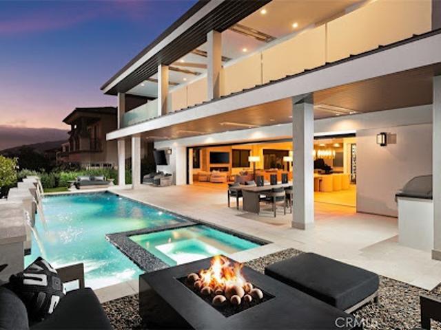 House with pool