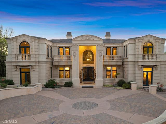 House with pool