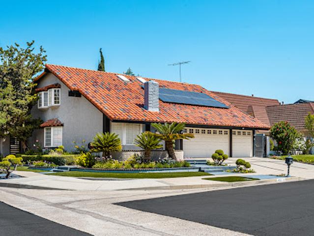 House with pool