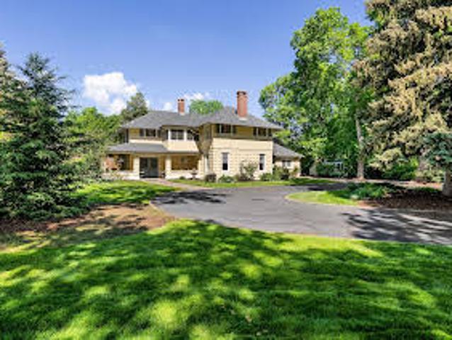 House with Pool