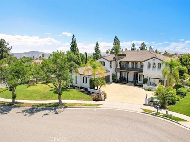 House with pool