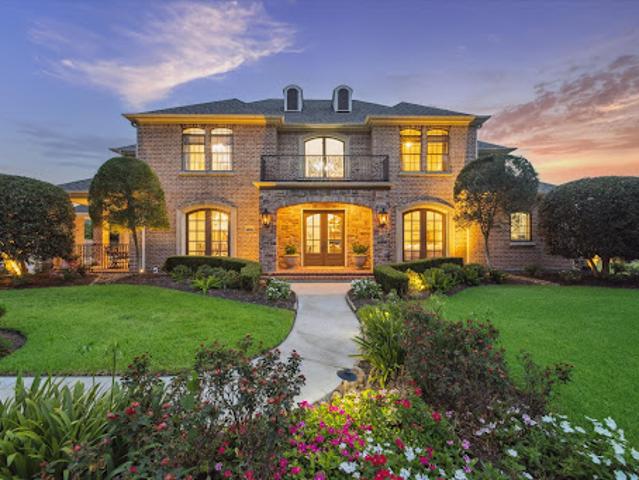 House with pool