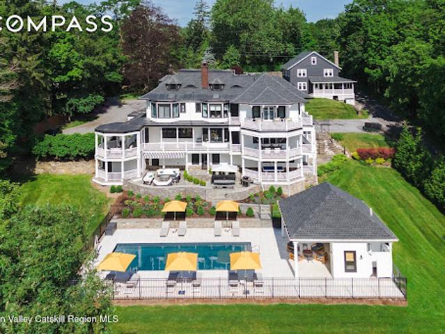 House with pool