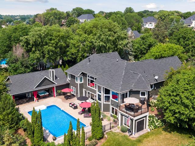 House with pool
