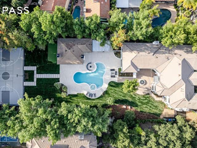 House with pool