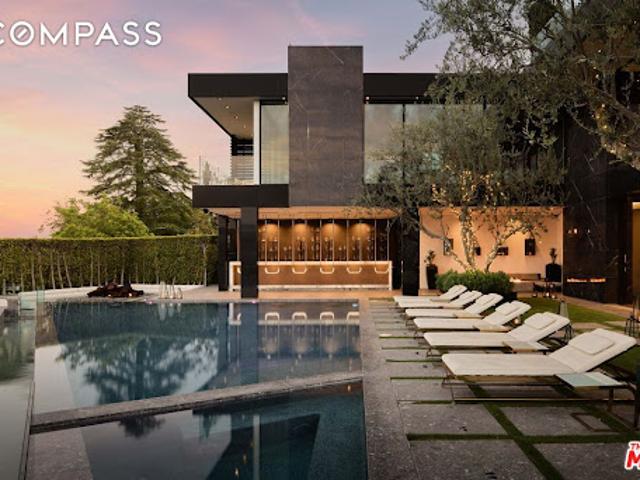 House with pool