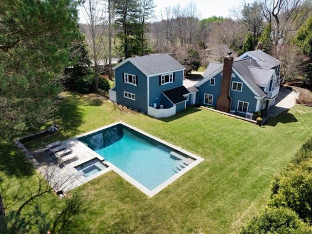House with pool