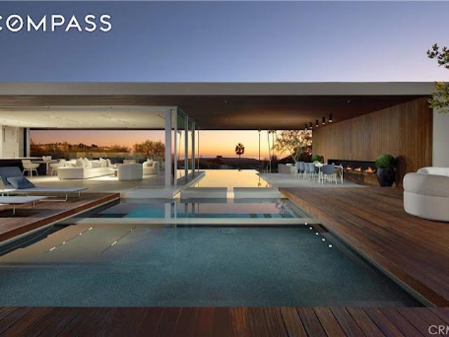 House with pool