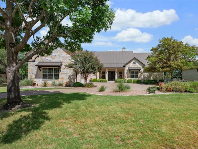 House with pool