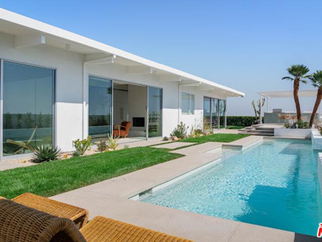 House with pool