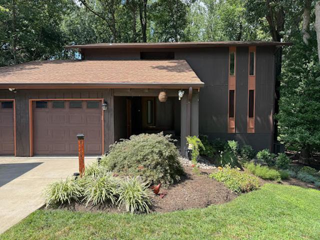 House with pool